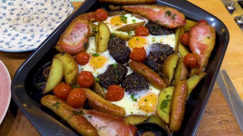 Full Irish Breakfast - Recipe.tv